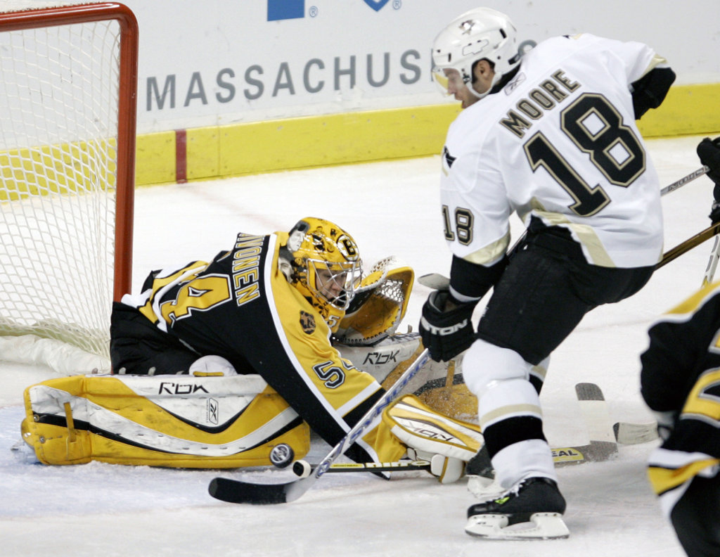 Junior hockey notebook: Former Bruins goalie Hannu Toivonen visits Thunder
