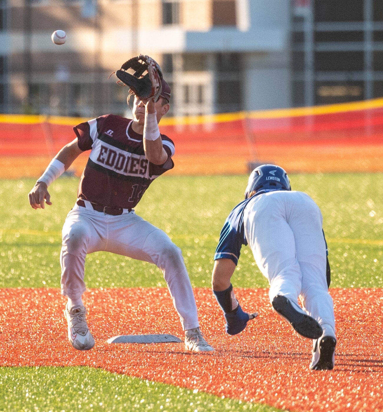Baseball: Brandon Farinas pitches Lewiston past Edward Little